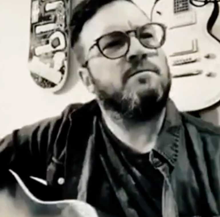 Médias - Daniel Roy